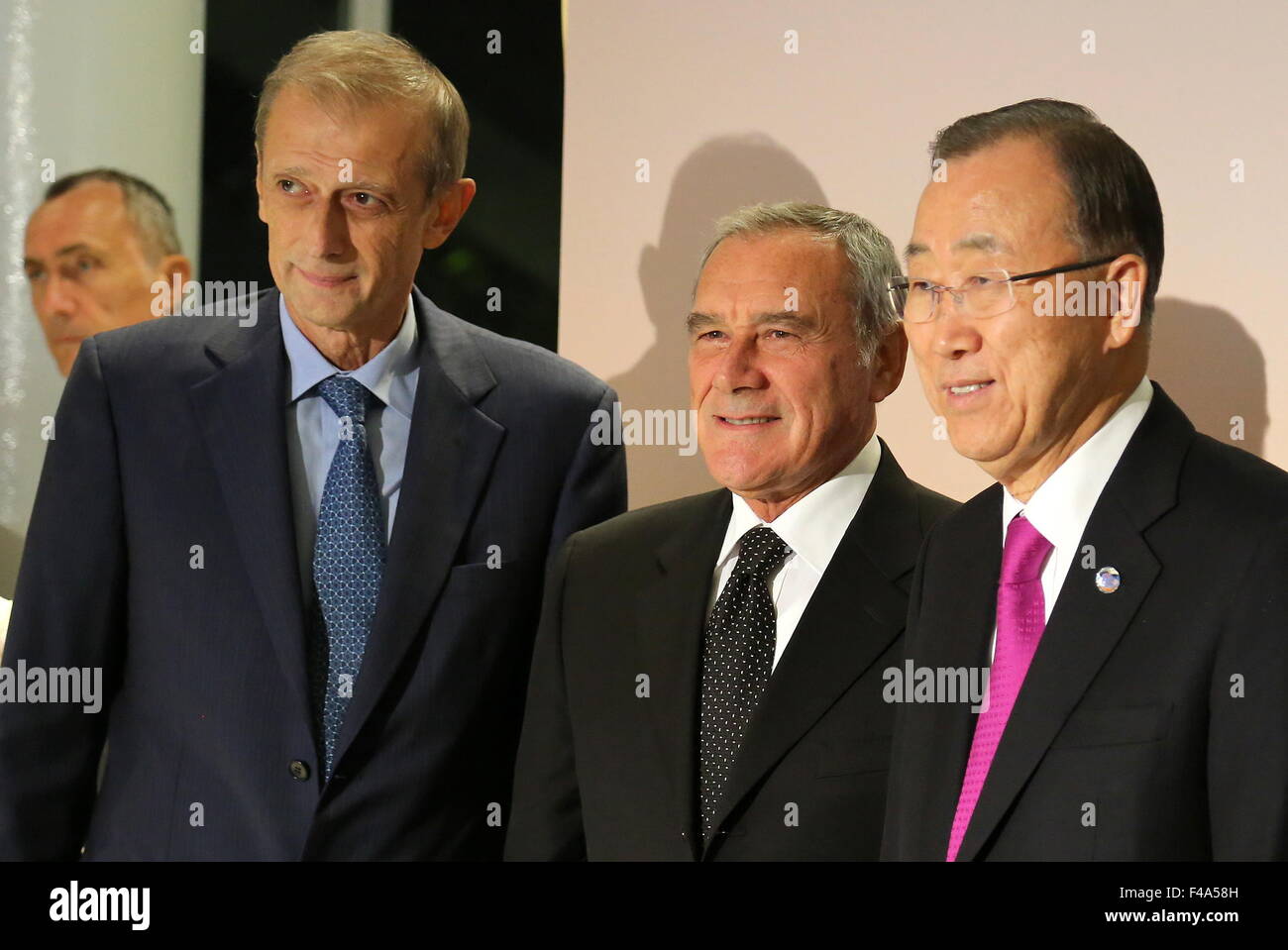 Italy. 15th Oct, 2015. The Mayor of Turin Piero Fassino (L) and the ...