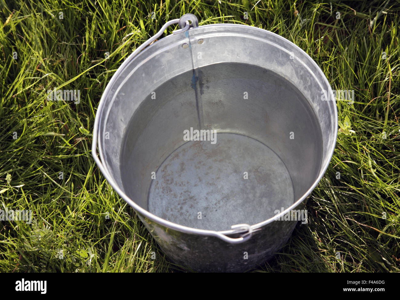 Iron bucket hi-res stock photography and images - Alamy