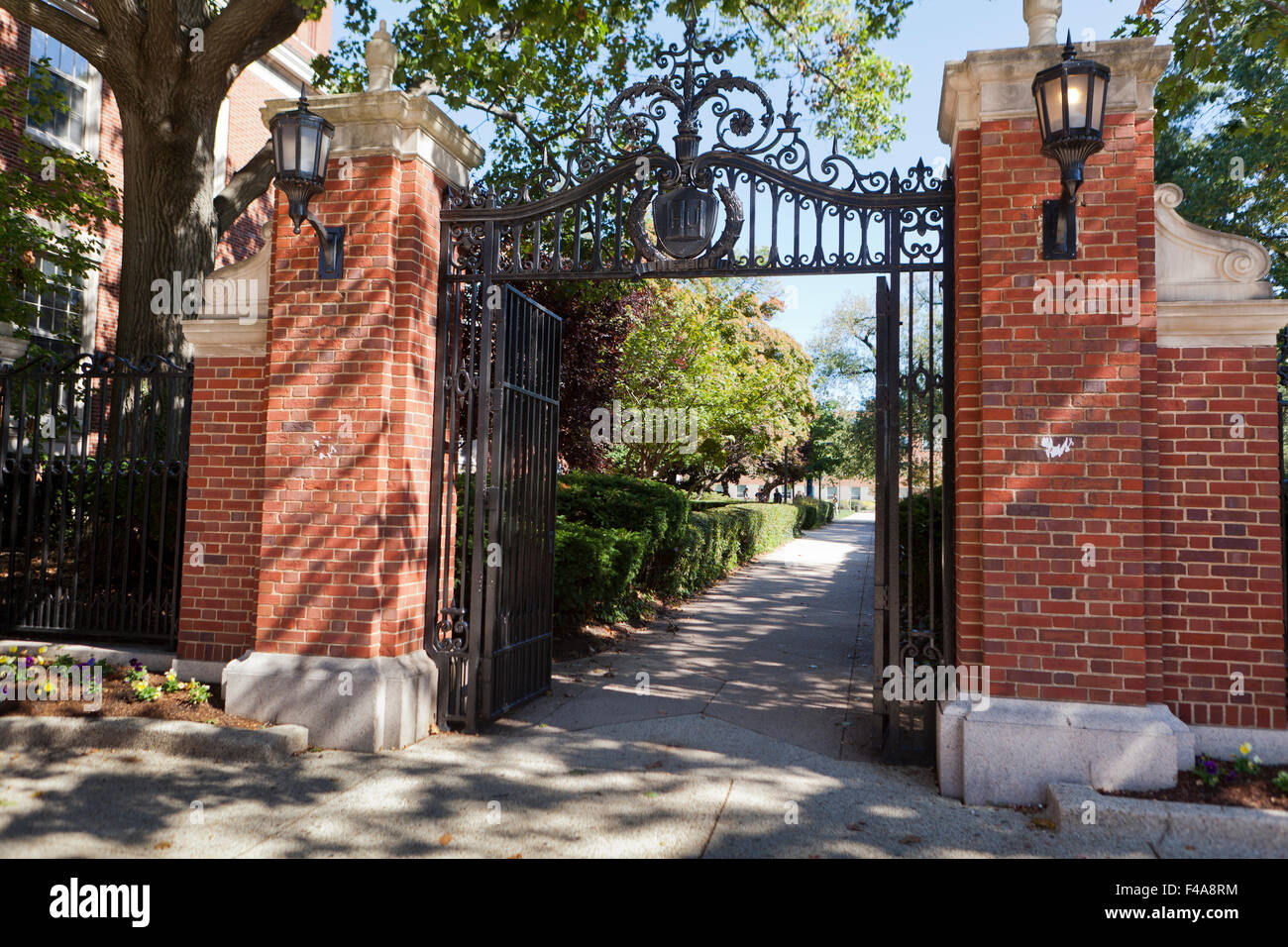 Howard university campus hi-res stock photography and images - Alamy