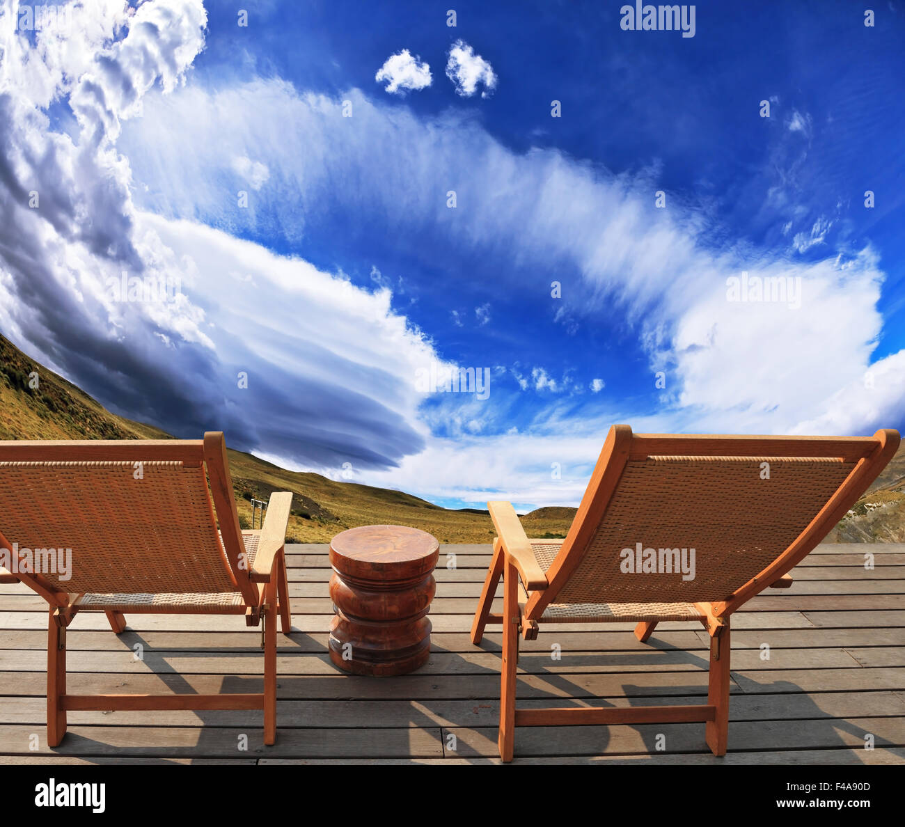 Comfortable sky hi-res stock photography and images - Alamy