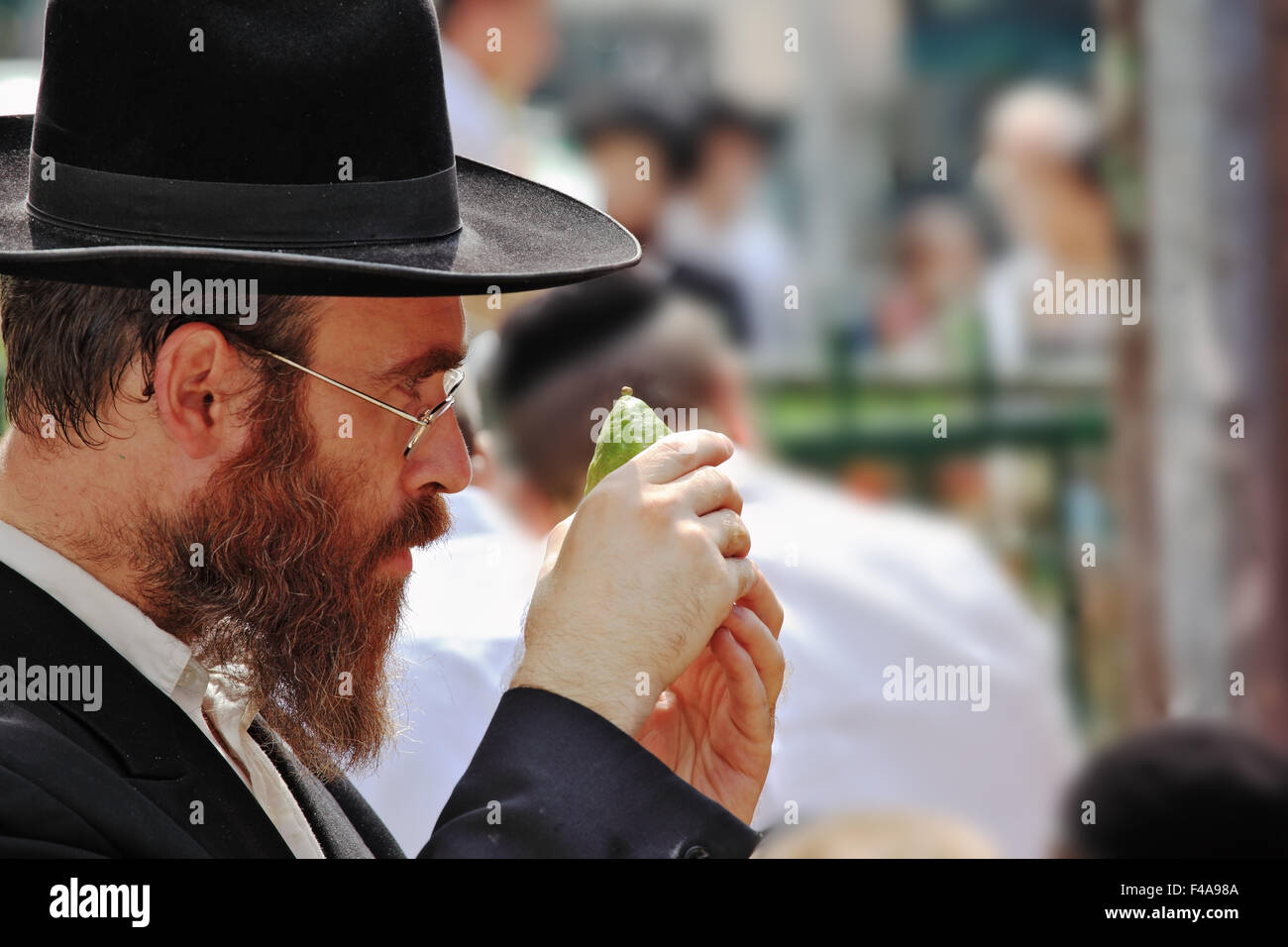 Jewish hat hi-res stock photography and images - Alamy
