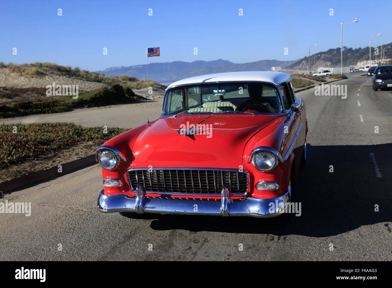 red retro car Stock Photo - Alamy