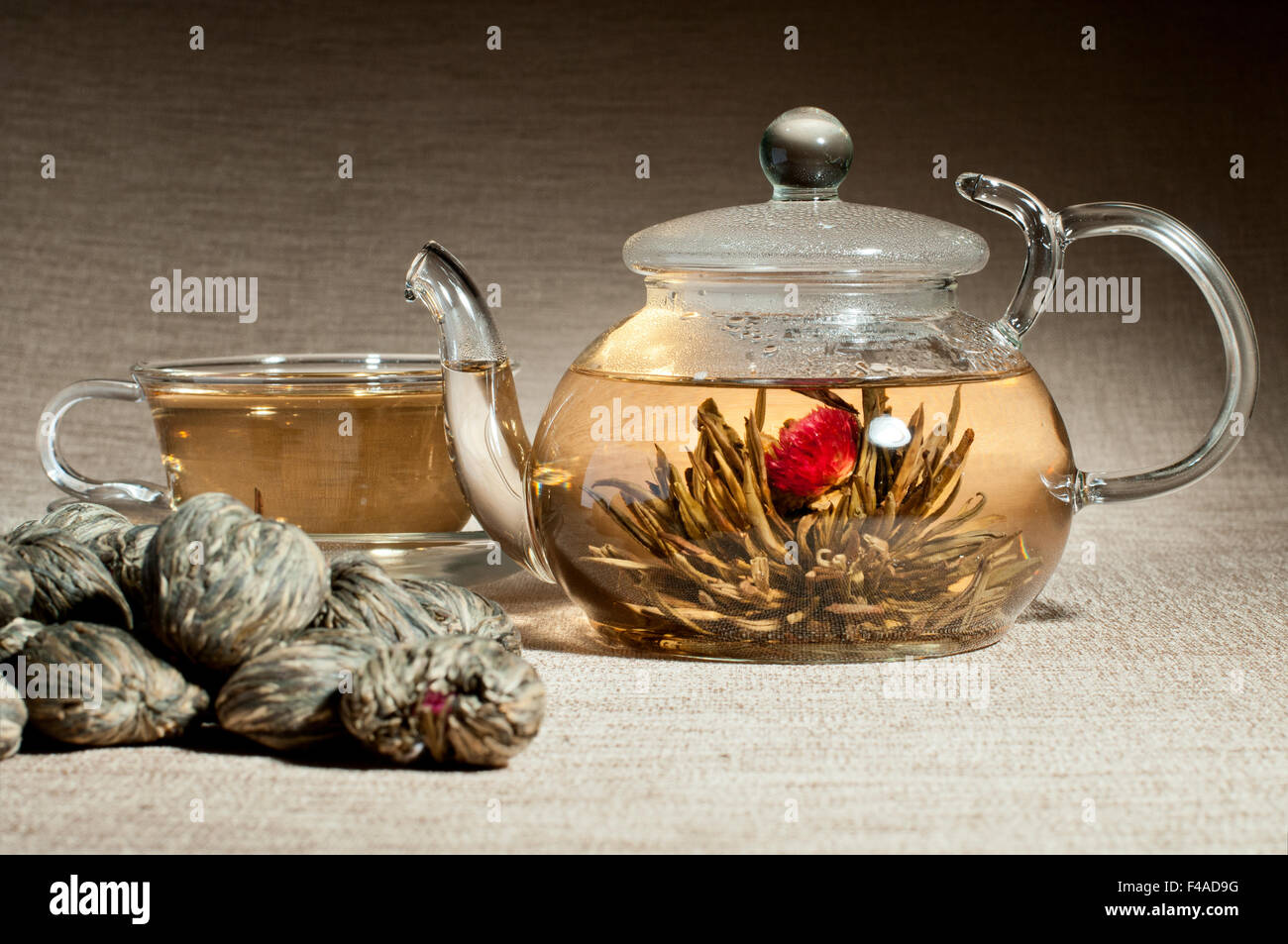 Service tea hi-res stock photography and images - Alamy