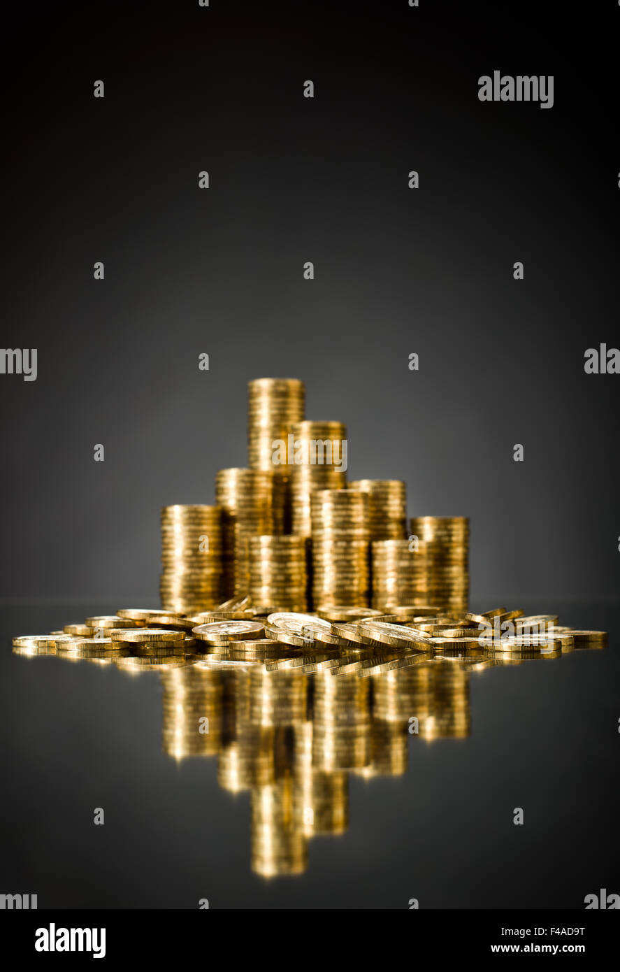 Gold base hi-res stock photography and images - Alamy