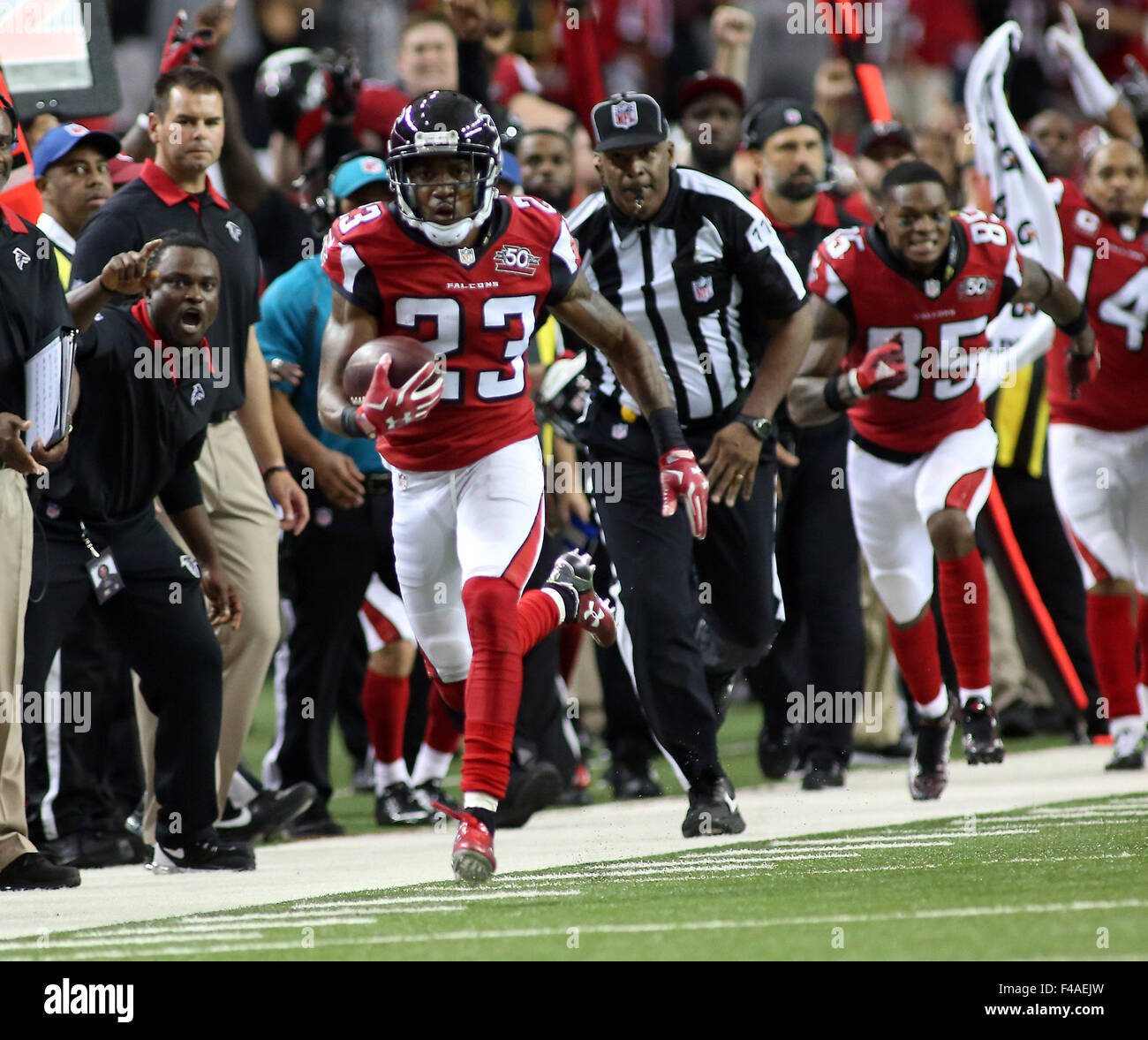 Robert Alford High Resolution Stock Photography and Images - Alamy