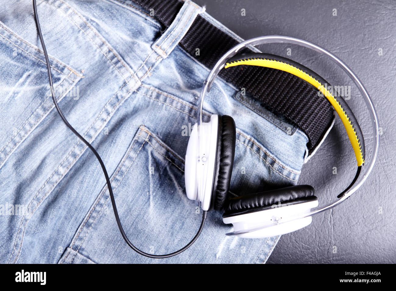 Mobile phones ready hi-res stock photography and images - Alamy