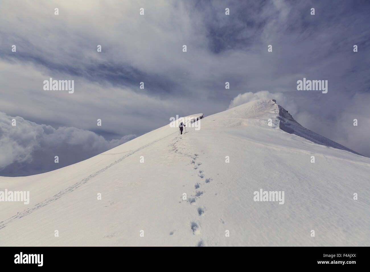 Ascent olympus hi-res stock photography and images - Alamy