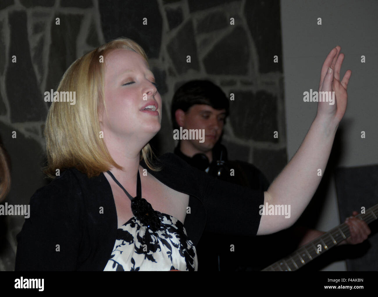 Singer gospel hi-res stock photography and images - Alamy