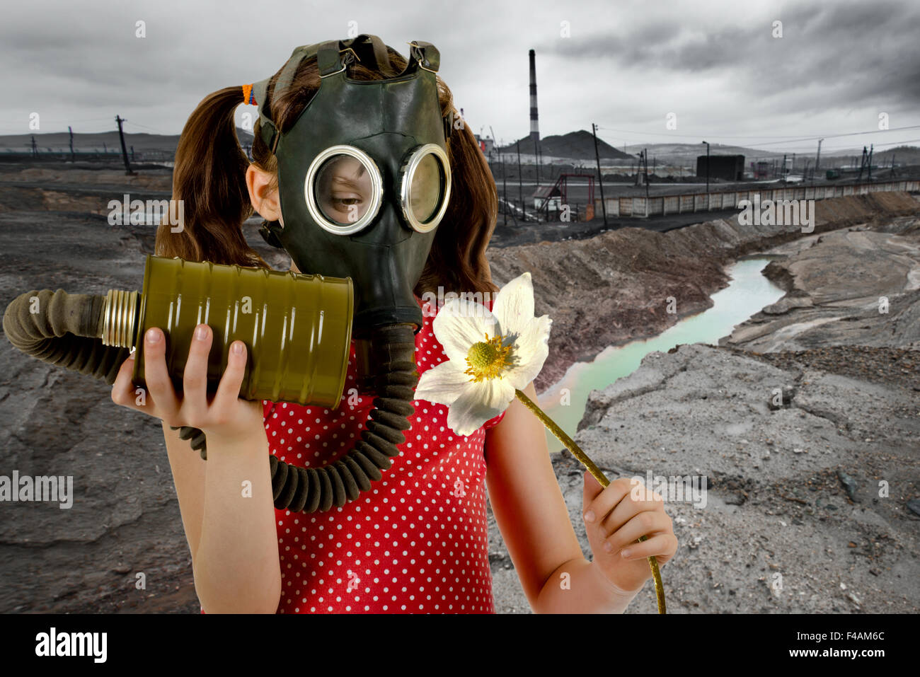 Children with pollution hi-res stock photography and images - Alamy