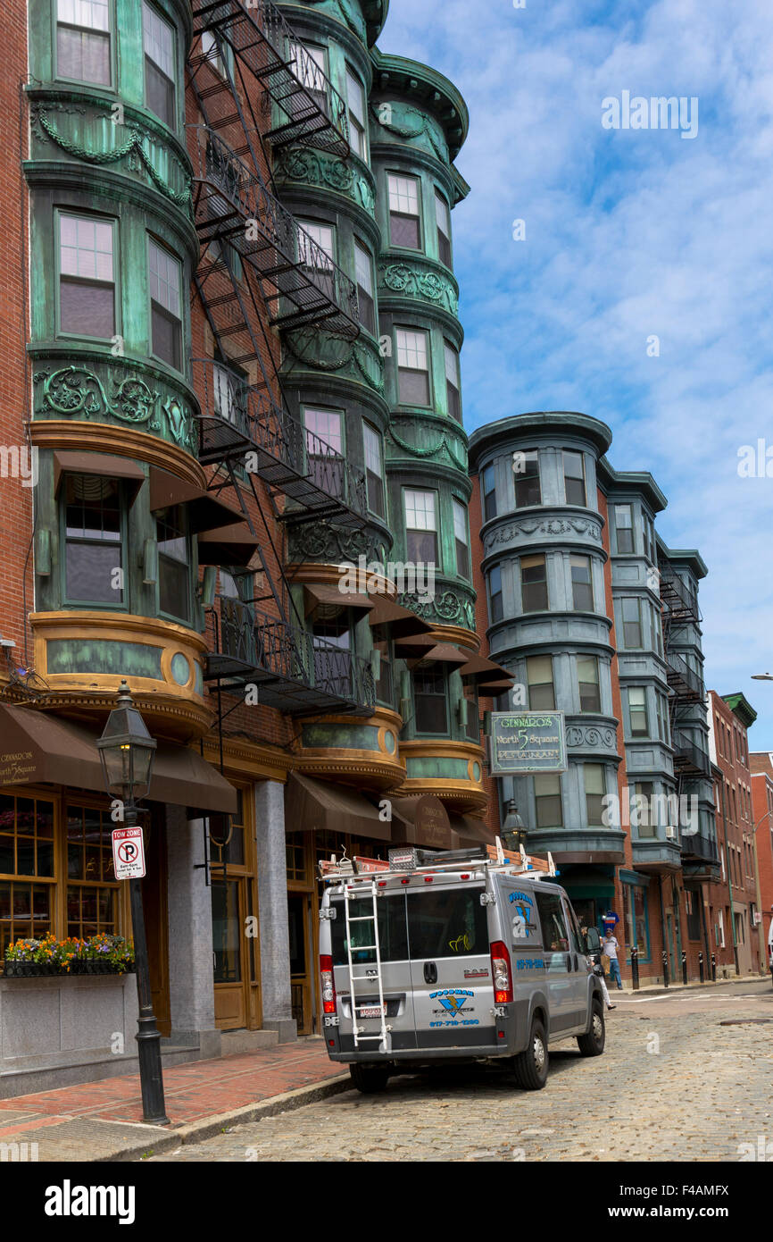 Restaurant buildings hi-res stock photography and images - Alamy