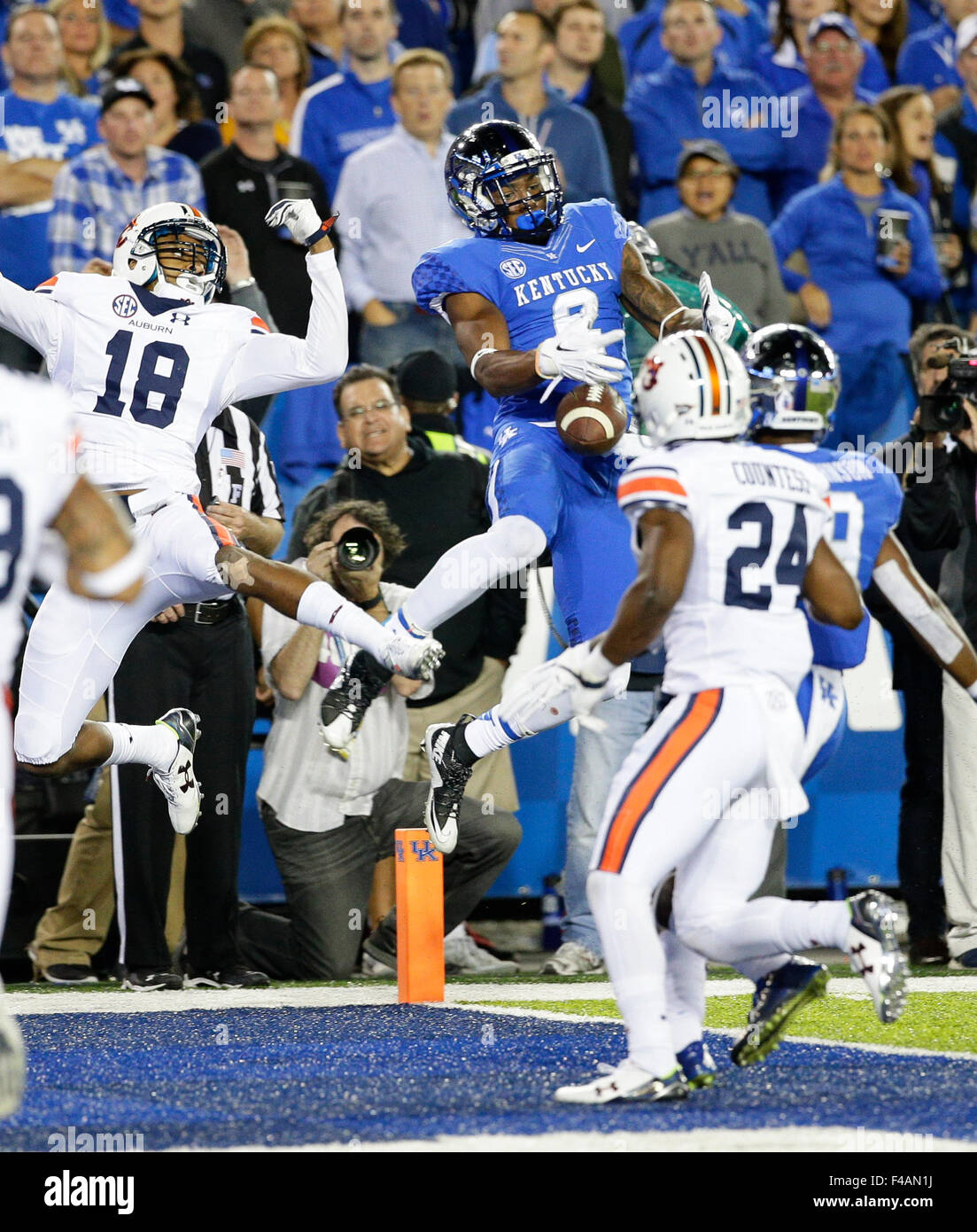 Lexington, Kentucky, USA. 15th Oct, 2015. Kentucky Wildcats wide ...