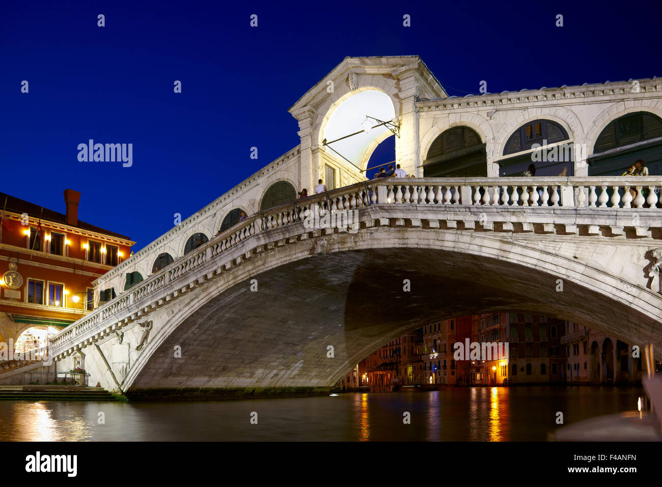 Venecia rialto hi-res stock photography and images - Alamy