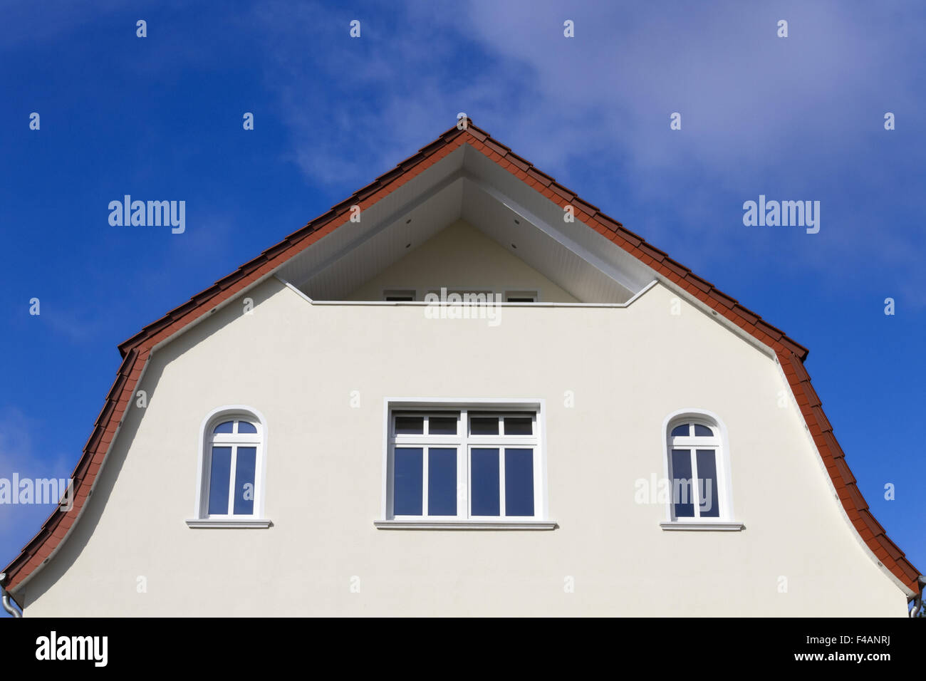 Parapet gable hi-res stock photography and images - Alamy