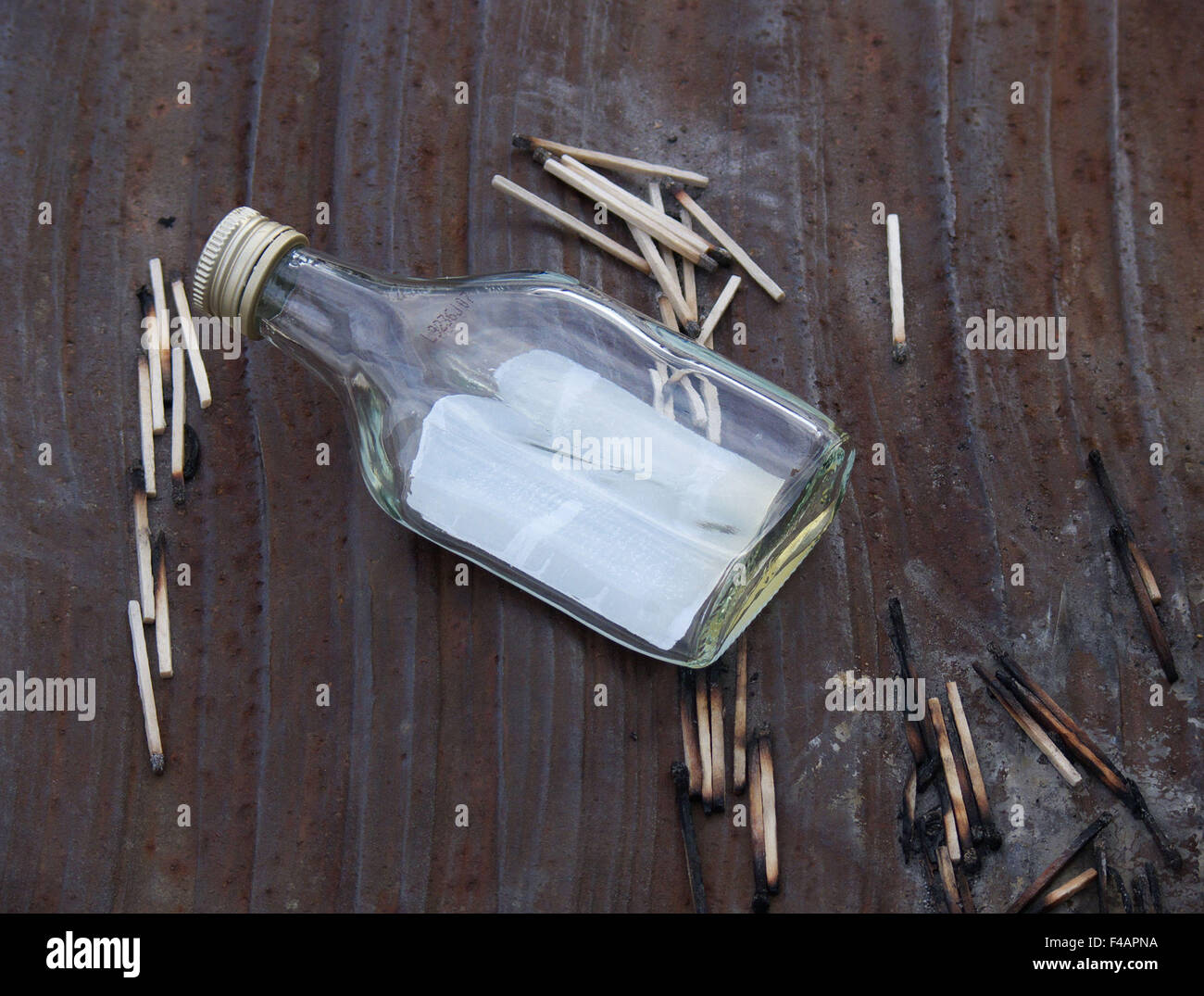 Burnt down hi-res stock photography and images - Alamy