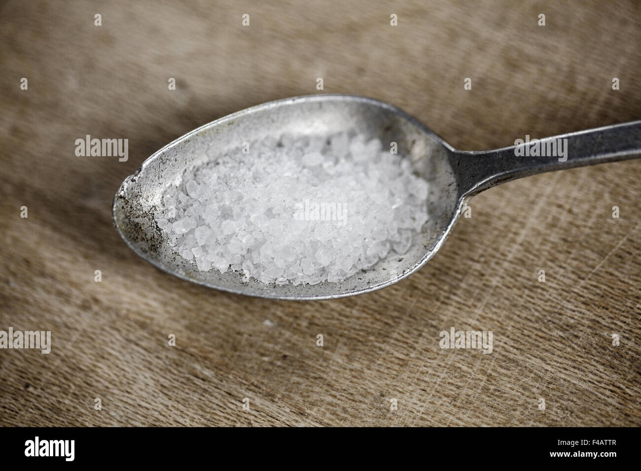 Coarse white table salt hi-res stock photography and images - Alamy