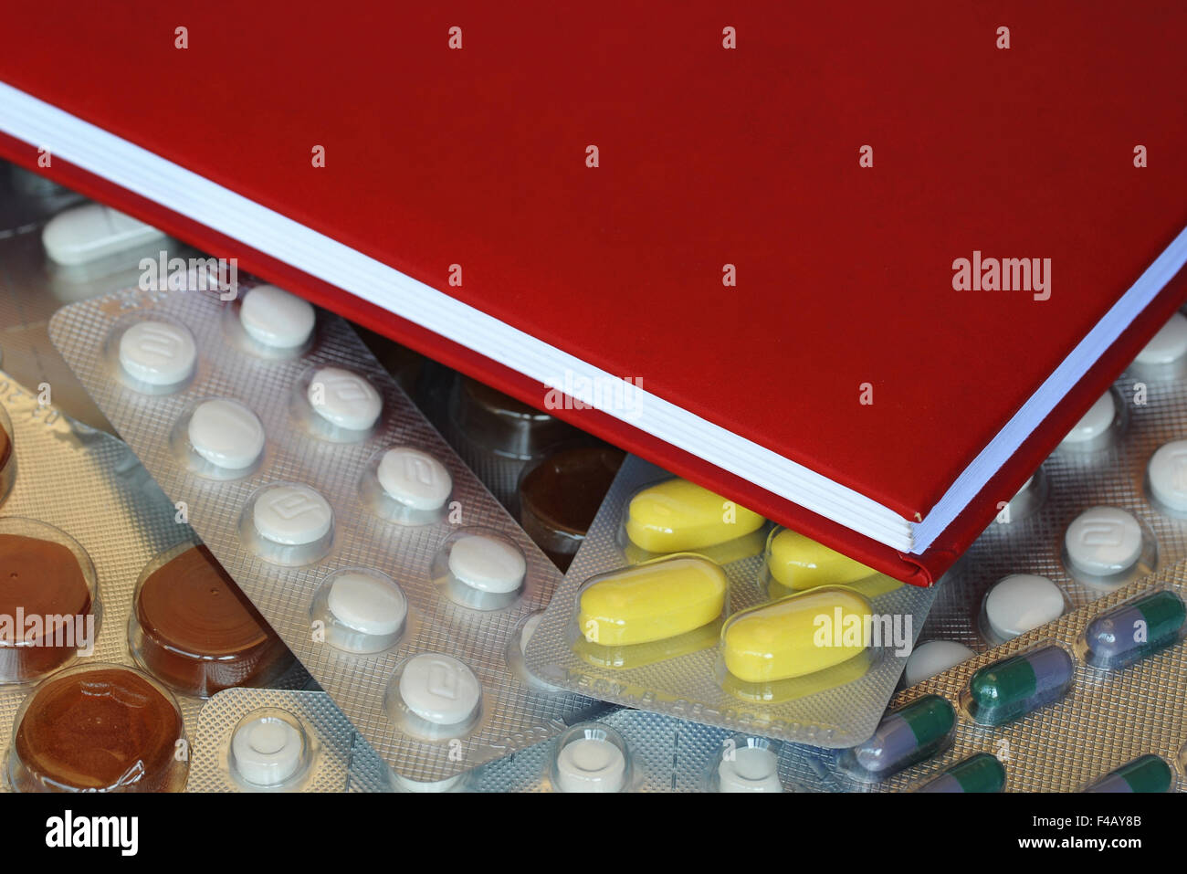 Taking drugs hi-res stock photography and images - Alamy