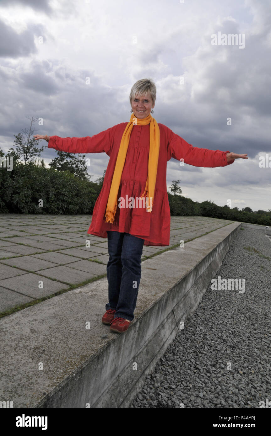 One slanting hi-res stock photography and images - Alamy