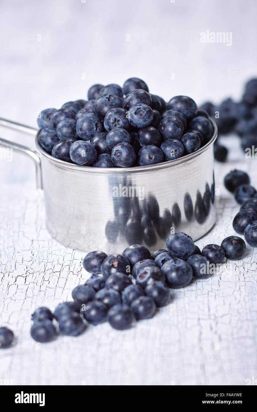 Blueberries box hi-res stock photography and images - Alamy