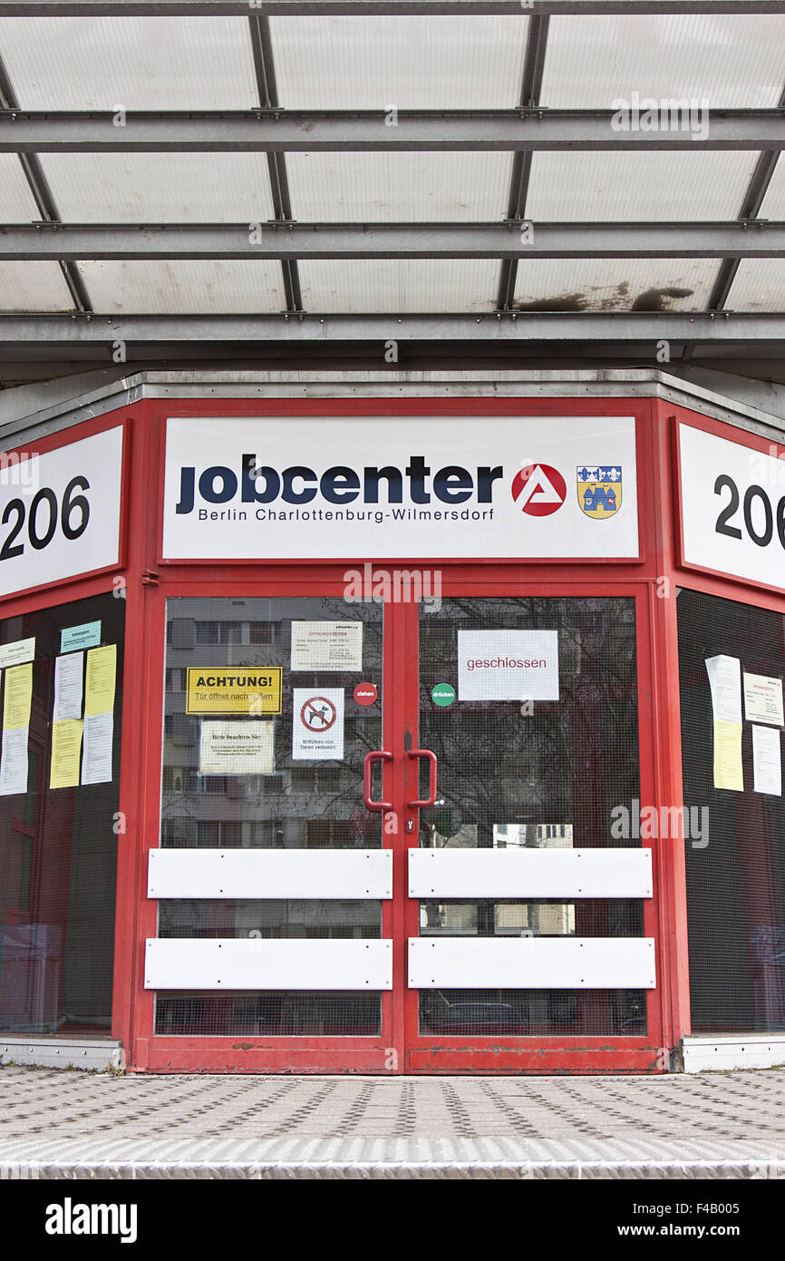 Arbeitslosenantrage High Resolution Stock Photography and Images - Alamy