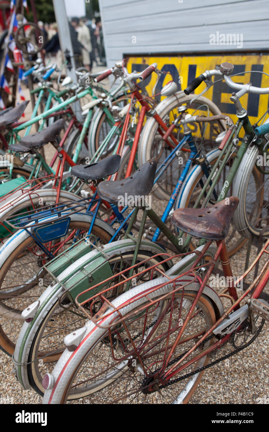 Cycle rack hi-res stock photography and images - Alamy