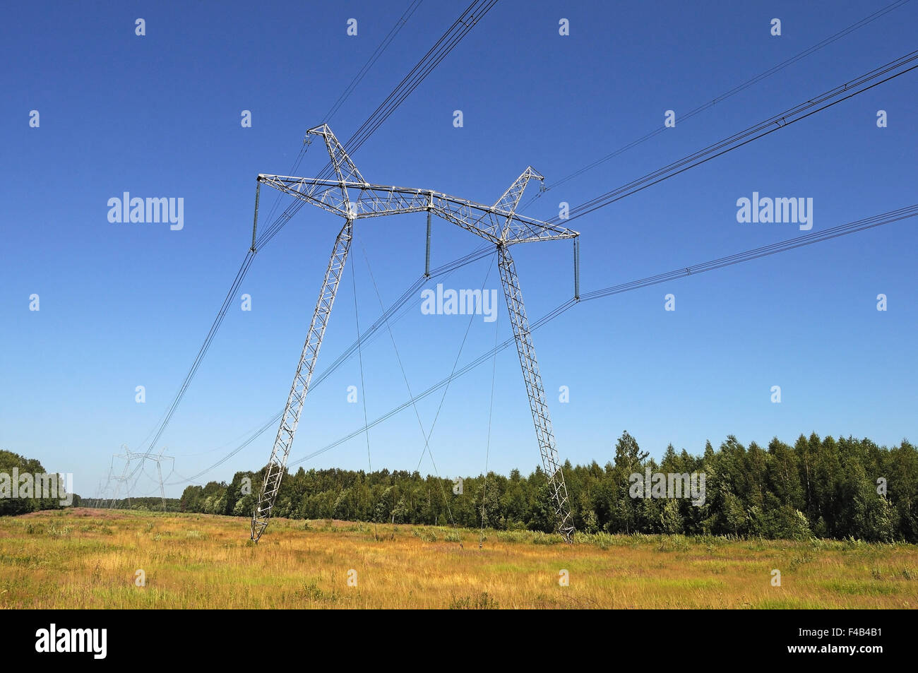 High voltage line hi-res stock photography and images - Alamy