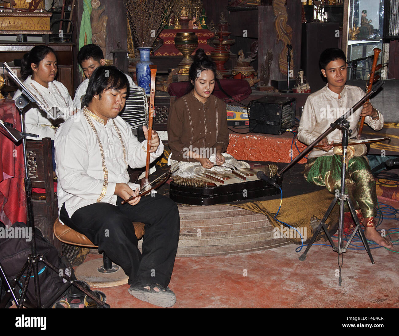 Traditional thai musical instruments hi-res stock photography and ...
