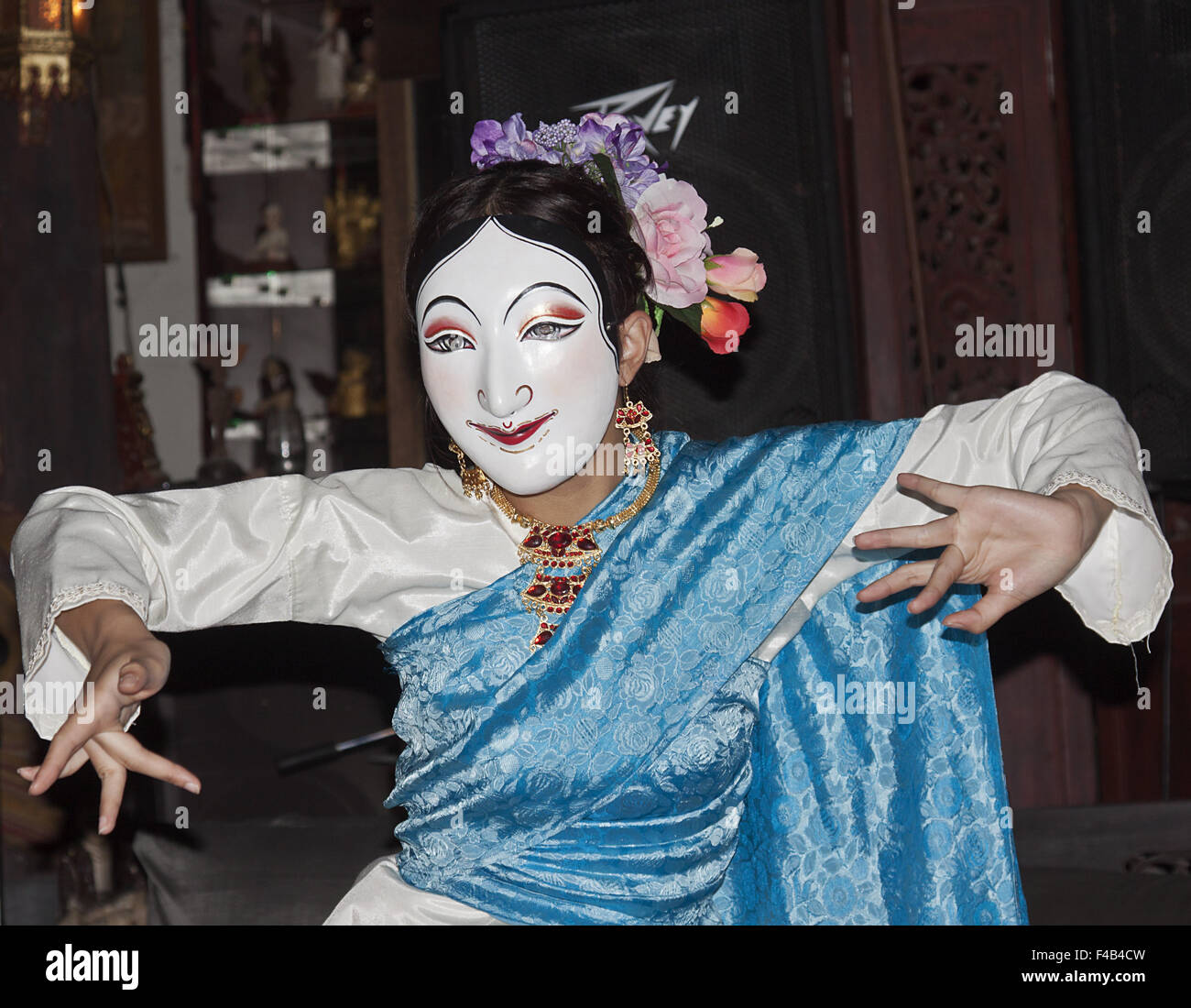 Female dancer dancing face mask hi-res stock photography and images - Alamy