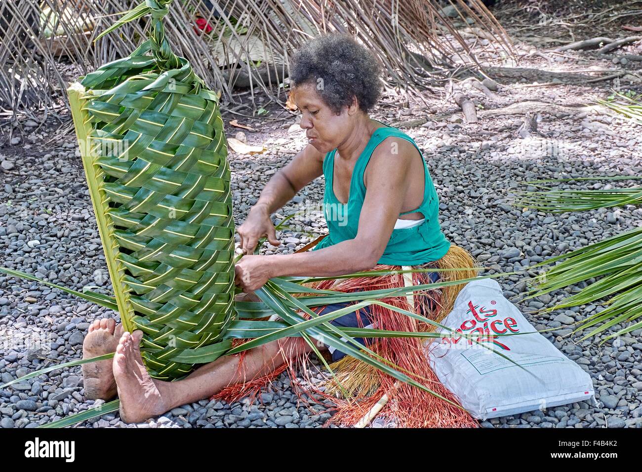 Alotau Papua New Guinea Local Native Modern Indigenous Woman Weaving ...