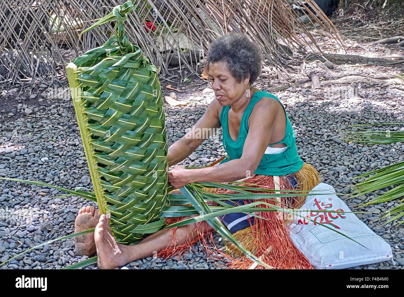 Alotau Papua New Guinea Local Native Modern Indigenous Woman Weaving ...