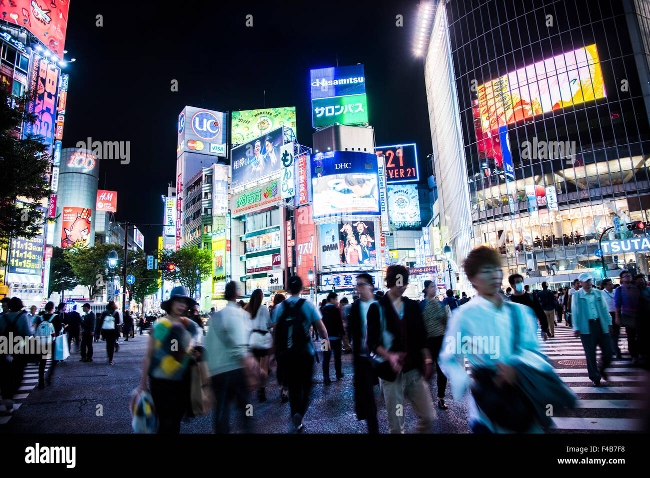Slow car tokyo hi-res stock photography and images - Alamy