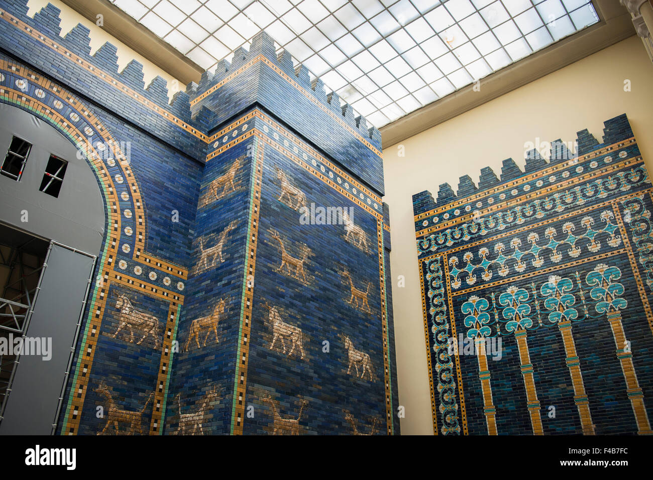 Germany, Berlin, Pergamon Museum, Door of Babylon Stock Photo - Alamy