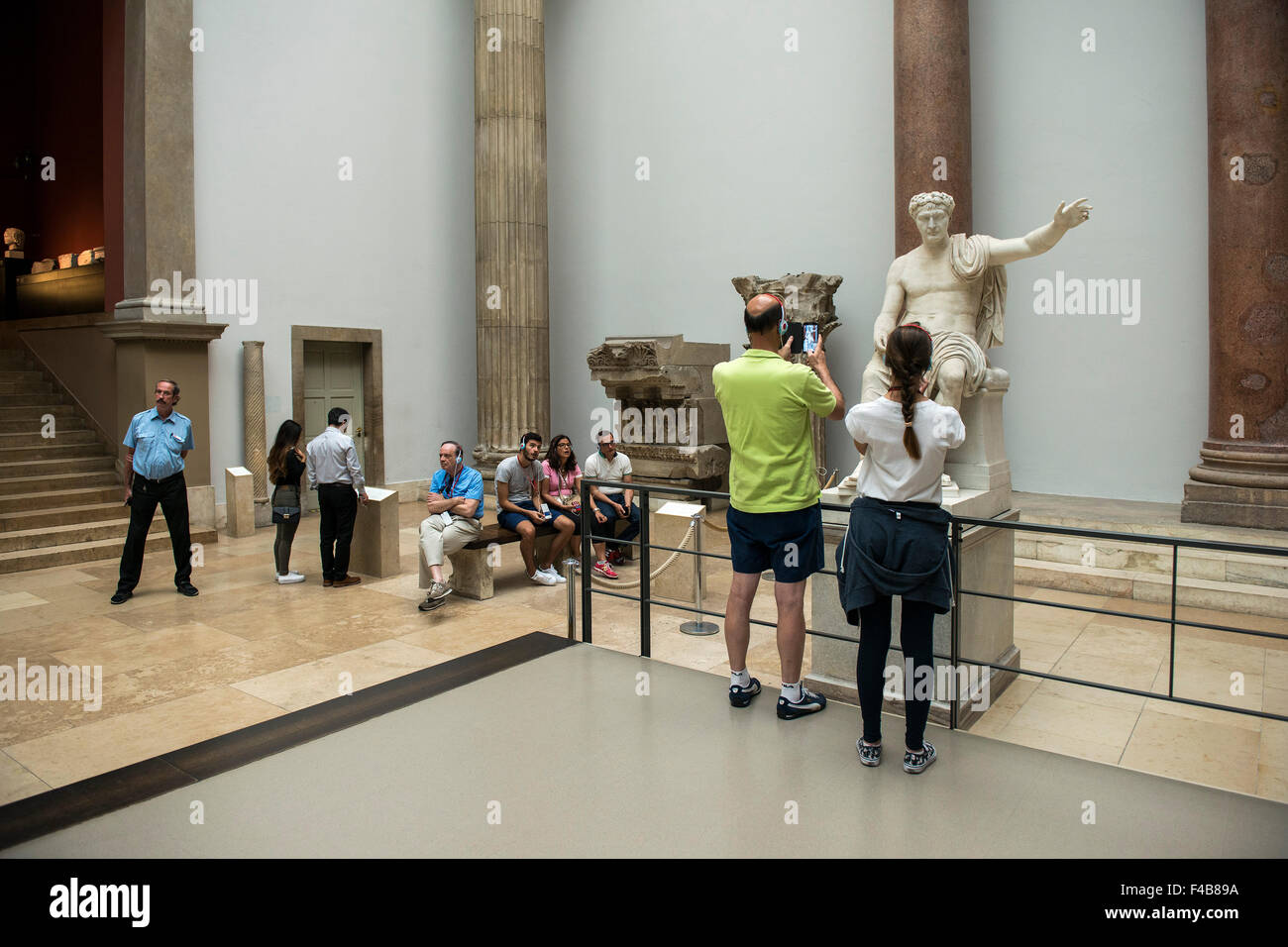 Altes museum berlin interior hi-res stock photography and images - Alamy