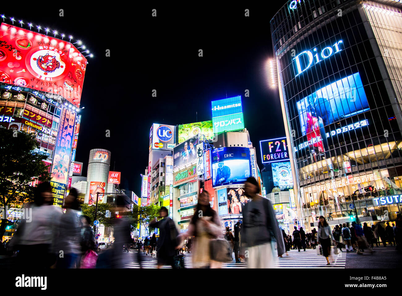 Slow car tokyo hi-res stock photography and images - Alamy