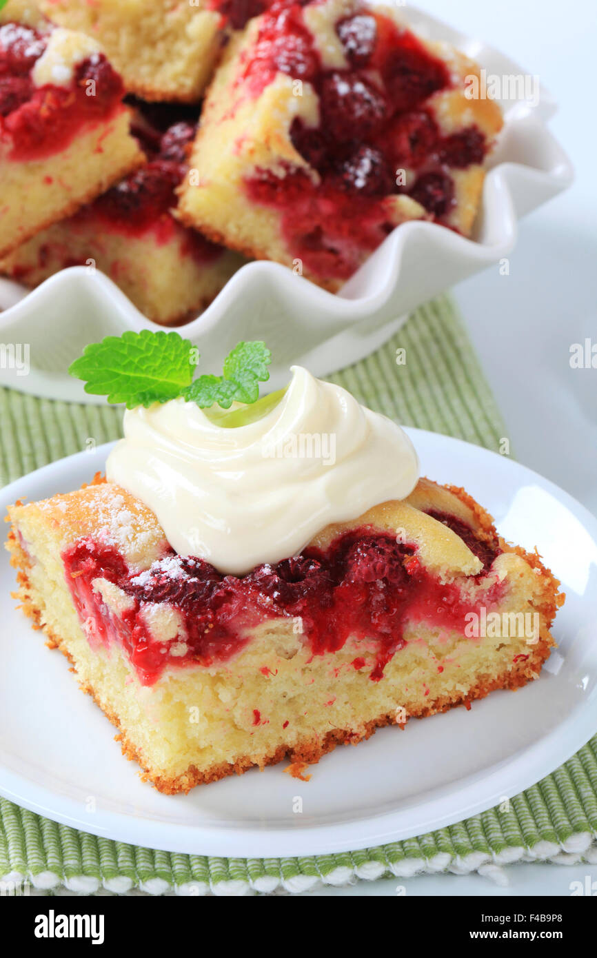 Raspberry pie slice hi-res stock photography and images - Alamy