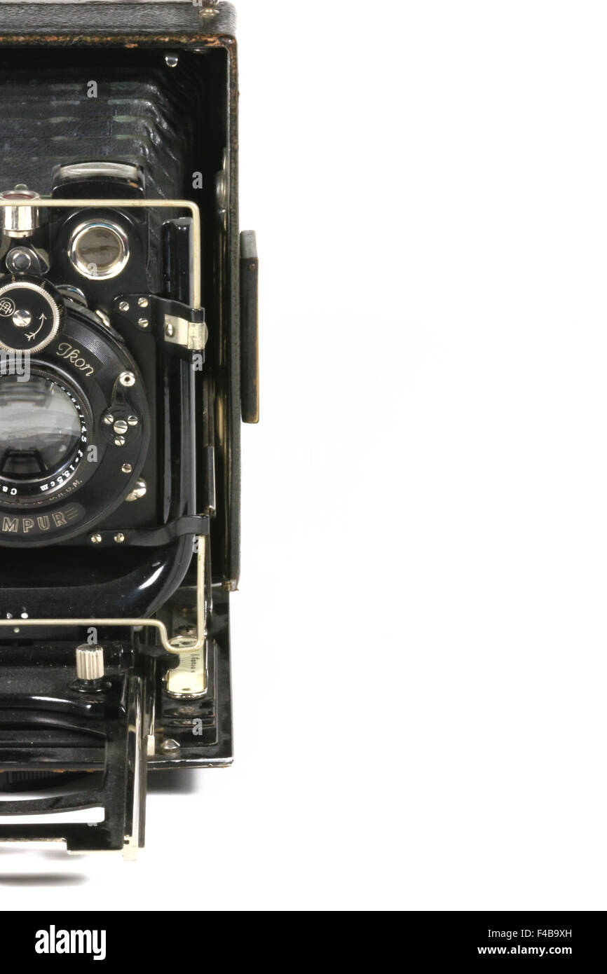 Ancient camera hi-res stock photography and images - Alamy