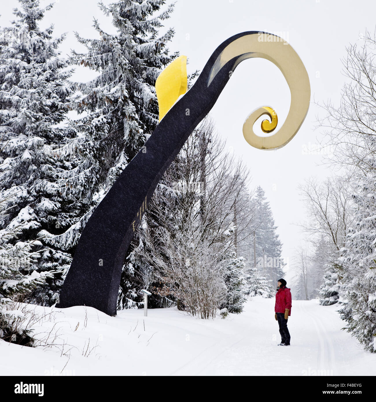 Frieren mensch kalt hi-res stock photography and images - Alamy