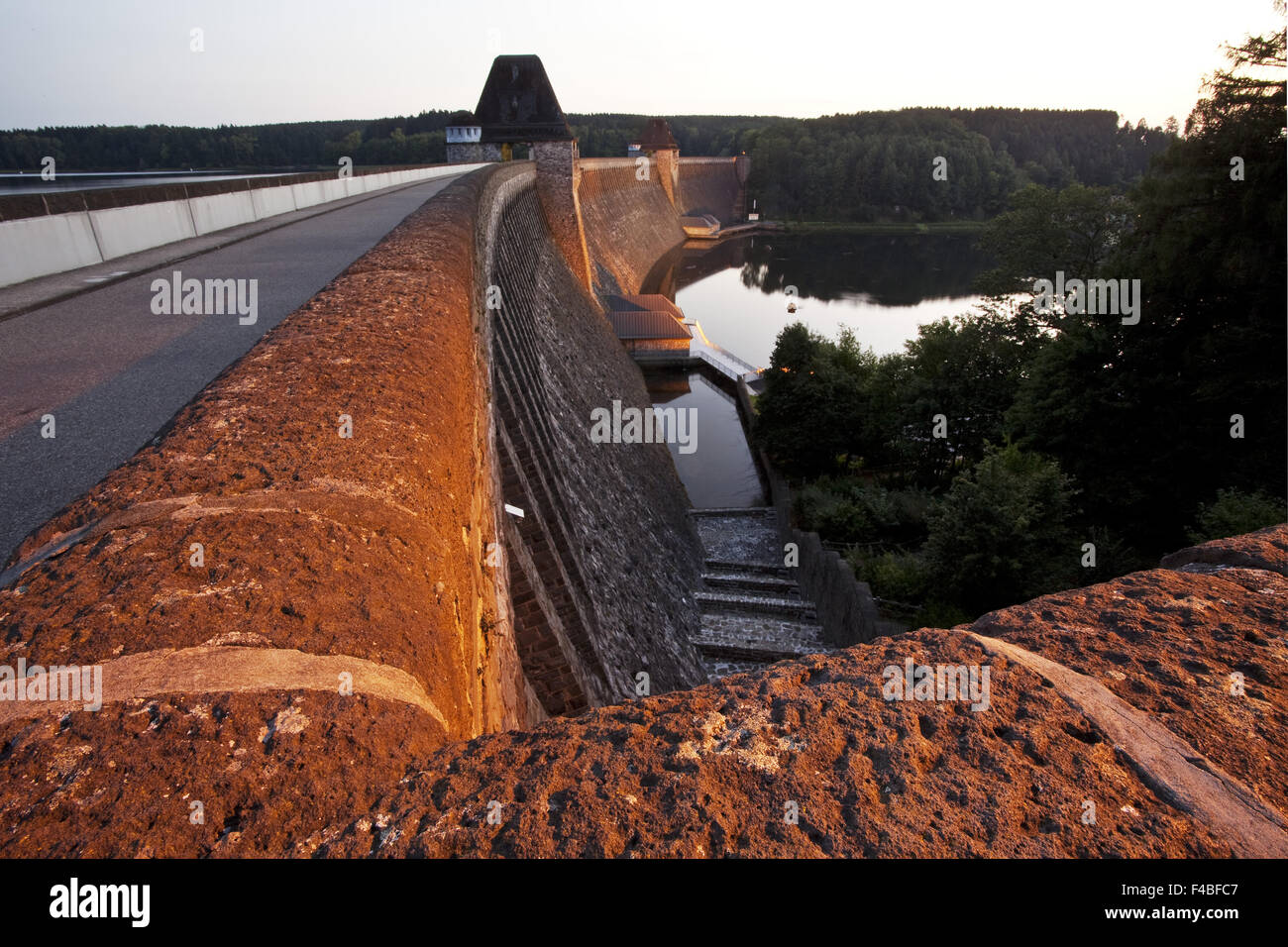 The reservoir Moehnesee with the dam Stock Photo - Alamy