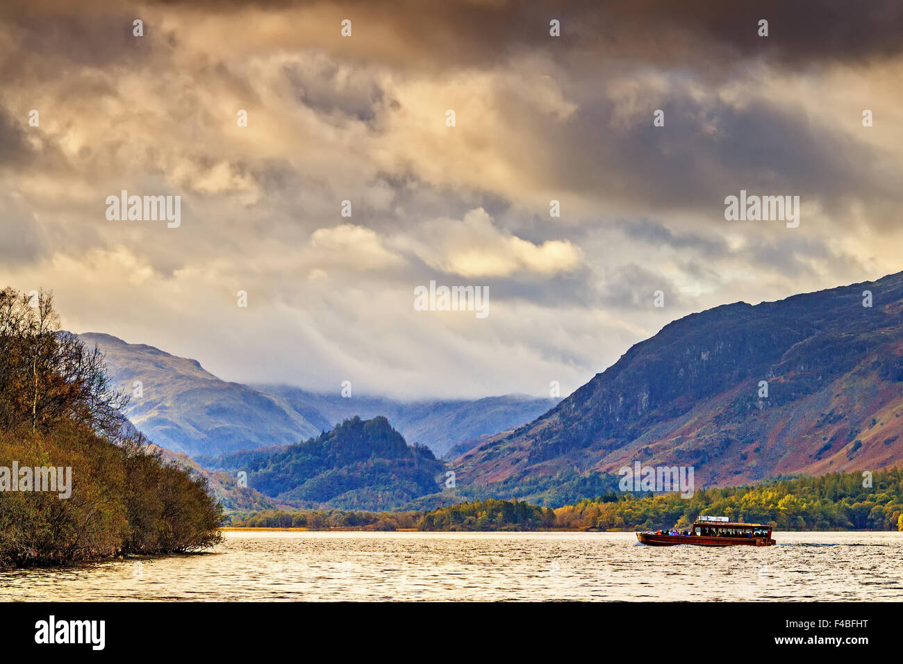Derwent water boat hi-res stock photography and images - Alamy