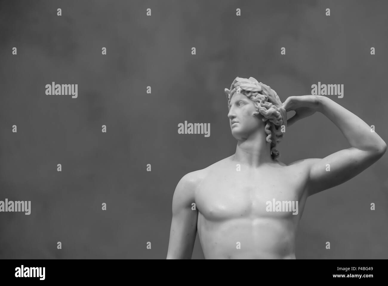 Statue greek apollo Black and White Stock Photos & Images - Alamy