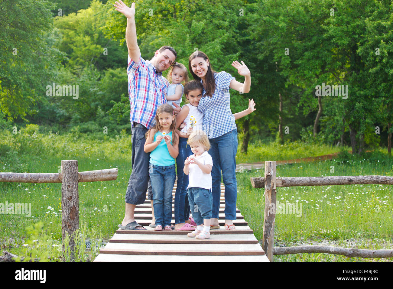 Family with four children hi-res stock photography and images - Alamy
