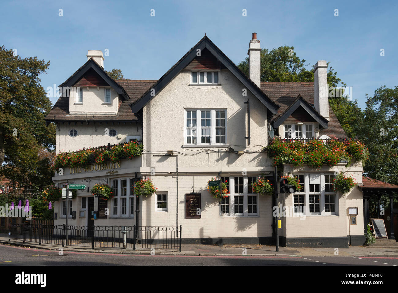 The woodman pub hi-res stock photography and images - Alamy