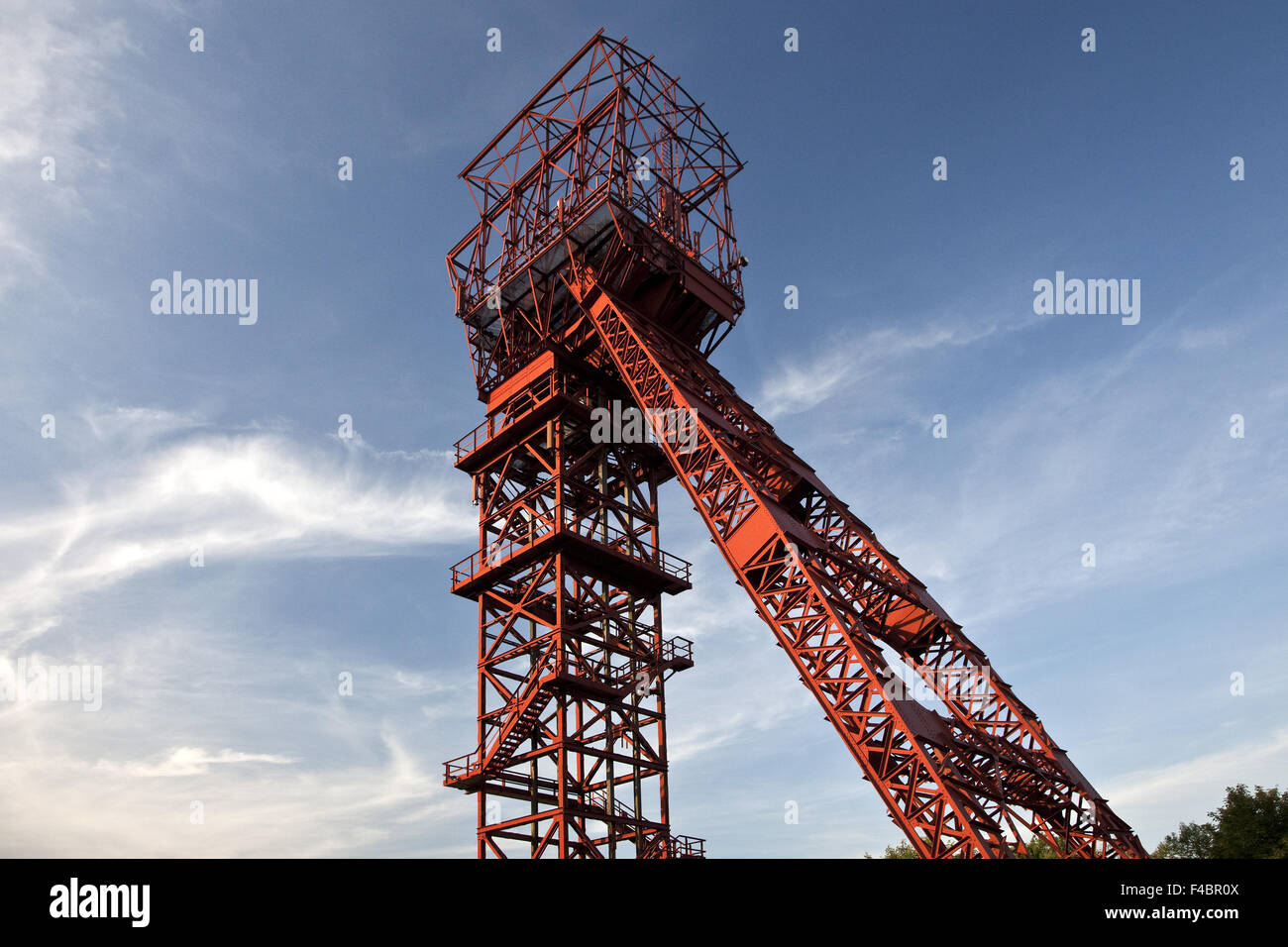 Mine headframe hi-res stock photography and images - Alamy