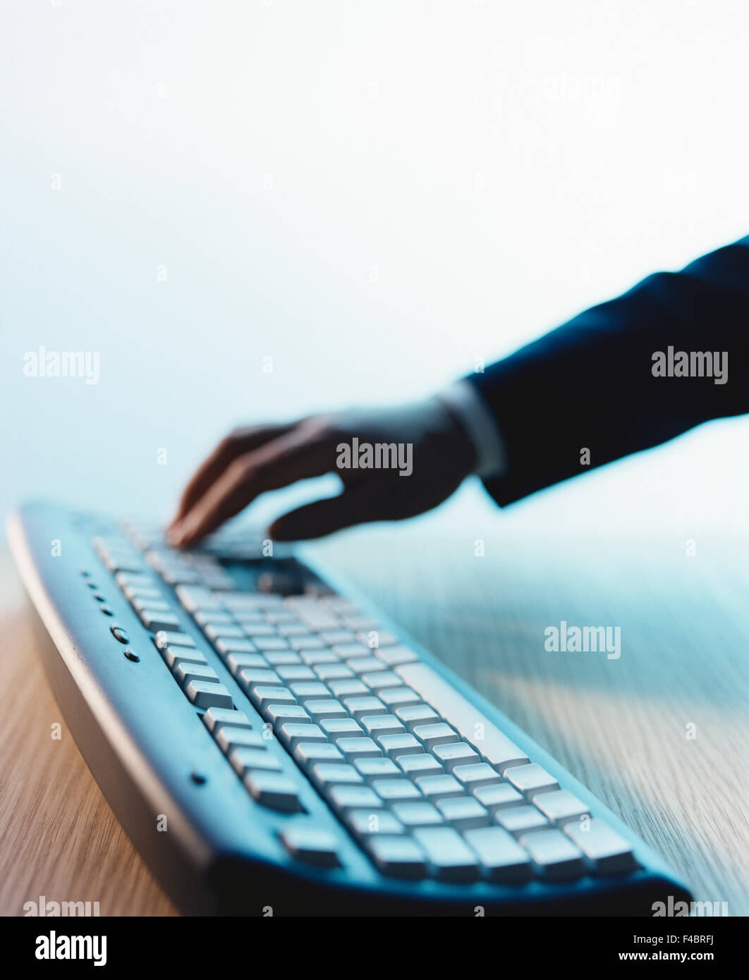 Computer vertical image hi-res stock photography and images - Alamy