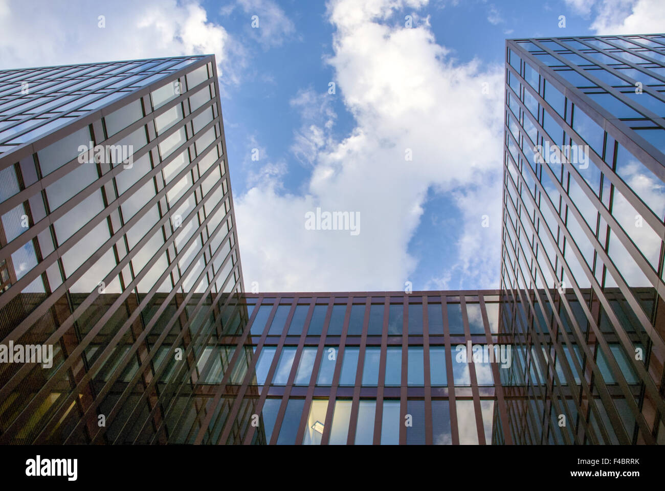 Modern architecture movement hi-res stock photography and images - Alamy