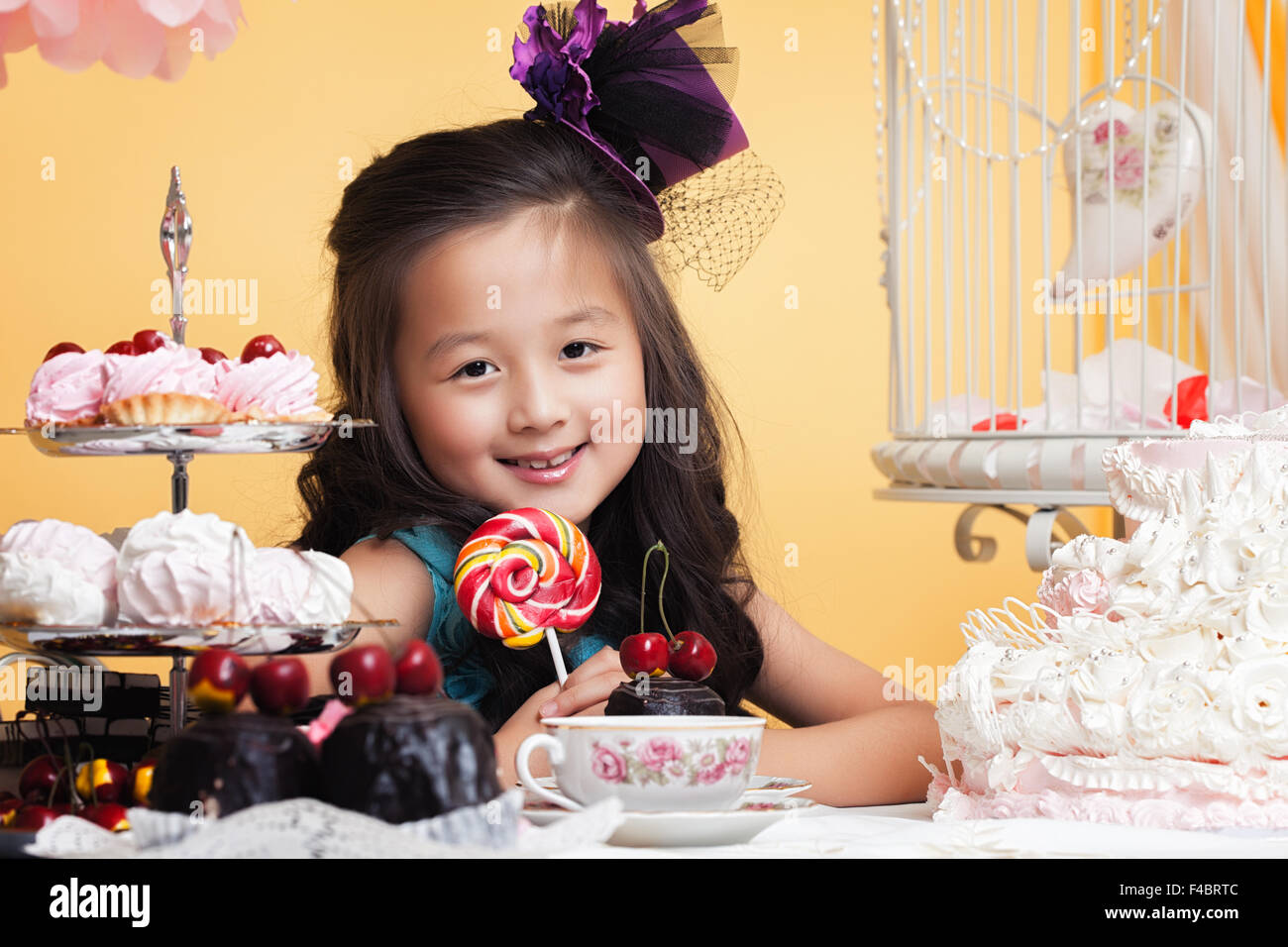 Portrait of smiling brown-eyed sweet tooth Stock Photo - Alamy