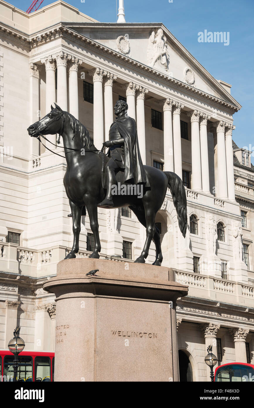 The Bank of England Headquarters, Bank, Threadneedle Street, City of ...