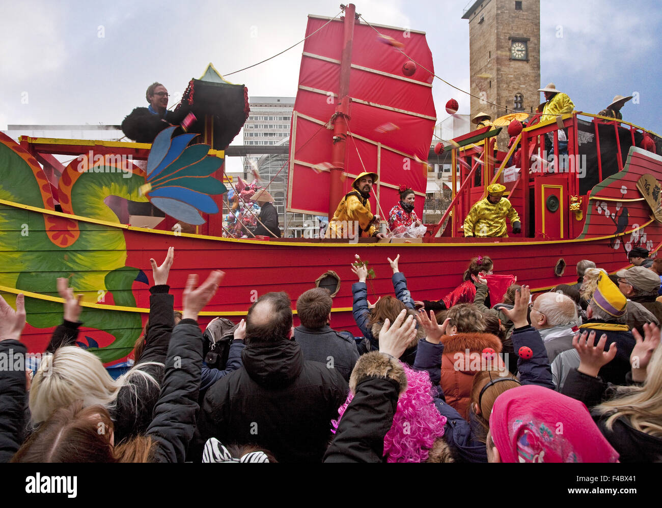 Kamelle hi-res stock photography and images - Alamy