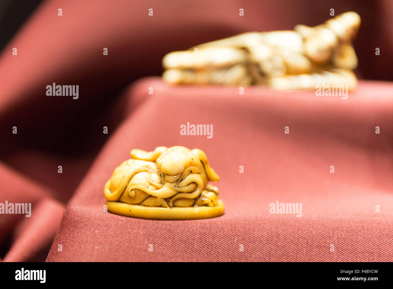 London, UK. 15th Oct, 2015. An Ivory Elephant netsuke at Frieze Art ...