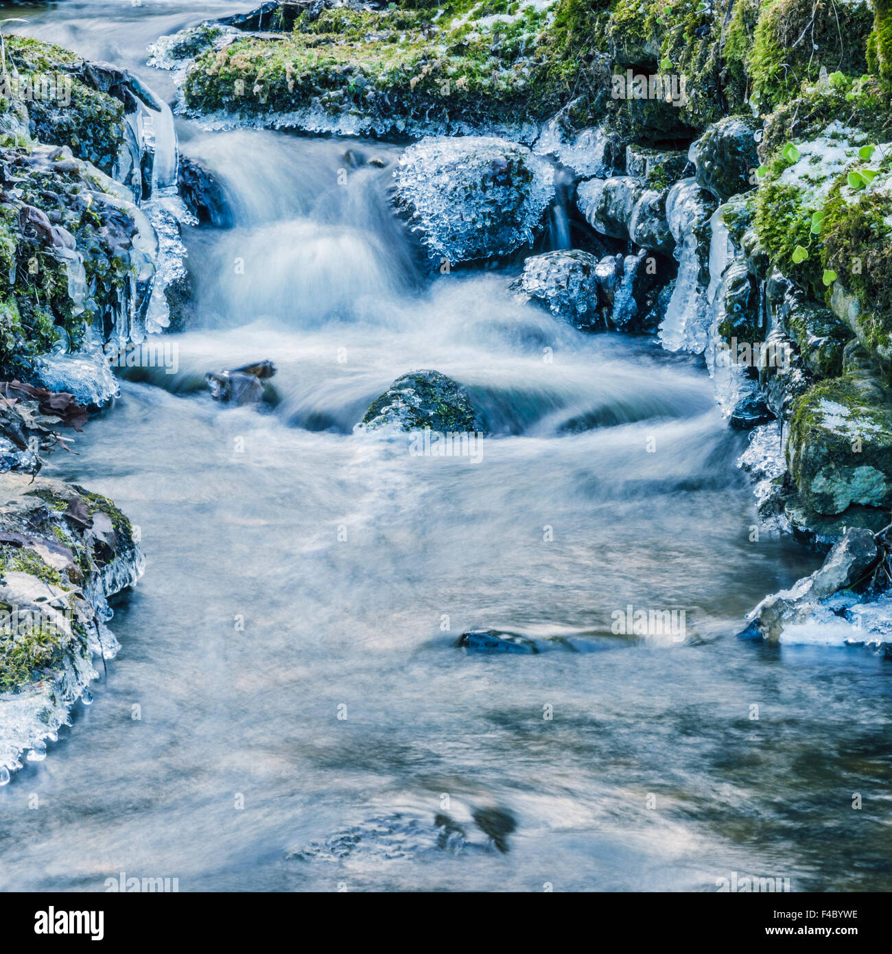 Waterfall close up image hi-res stock photography and images - Alamy