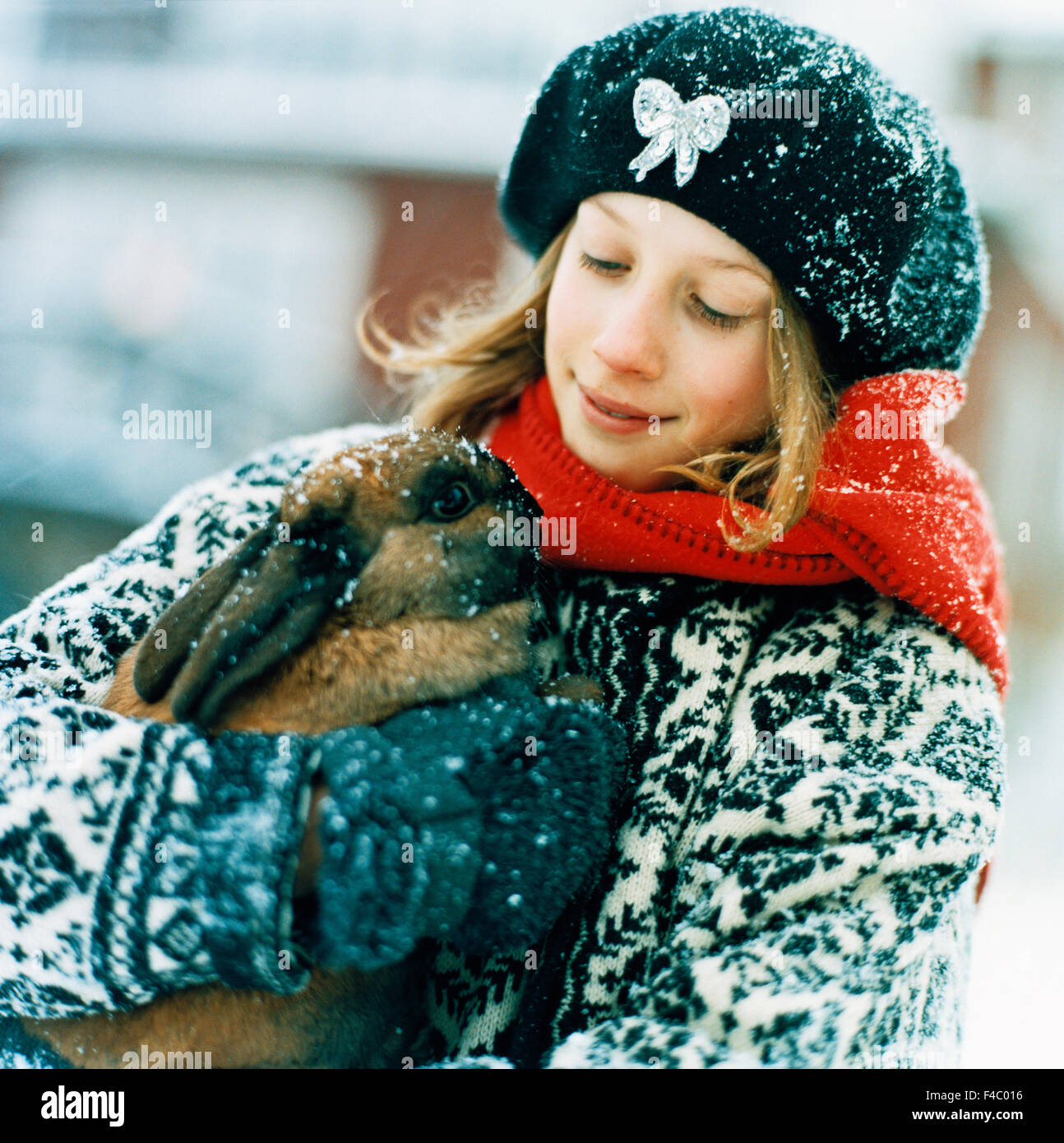 Girls muffler hi-res stock photography and images - Alamy